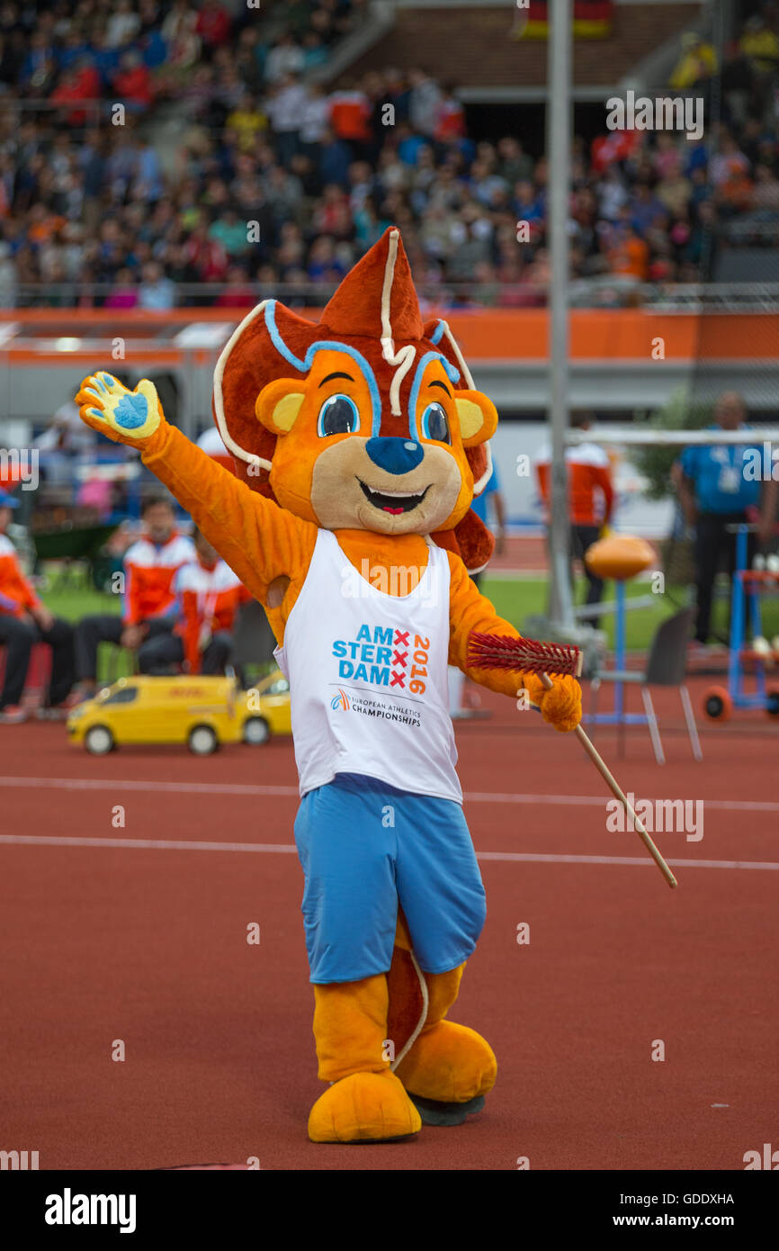 Holland mascot hi-res stock photography and images - Alamy