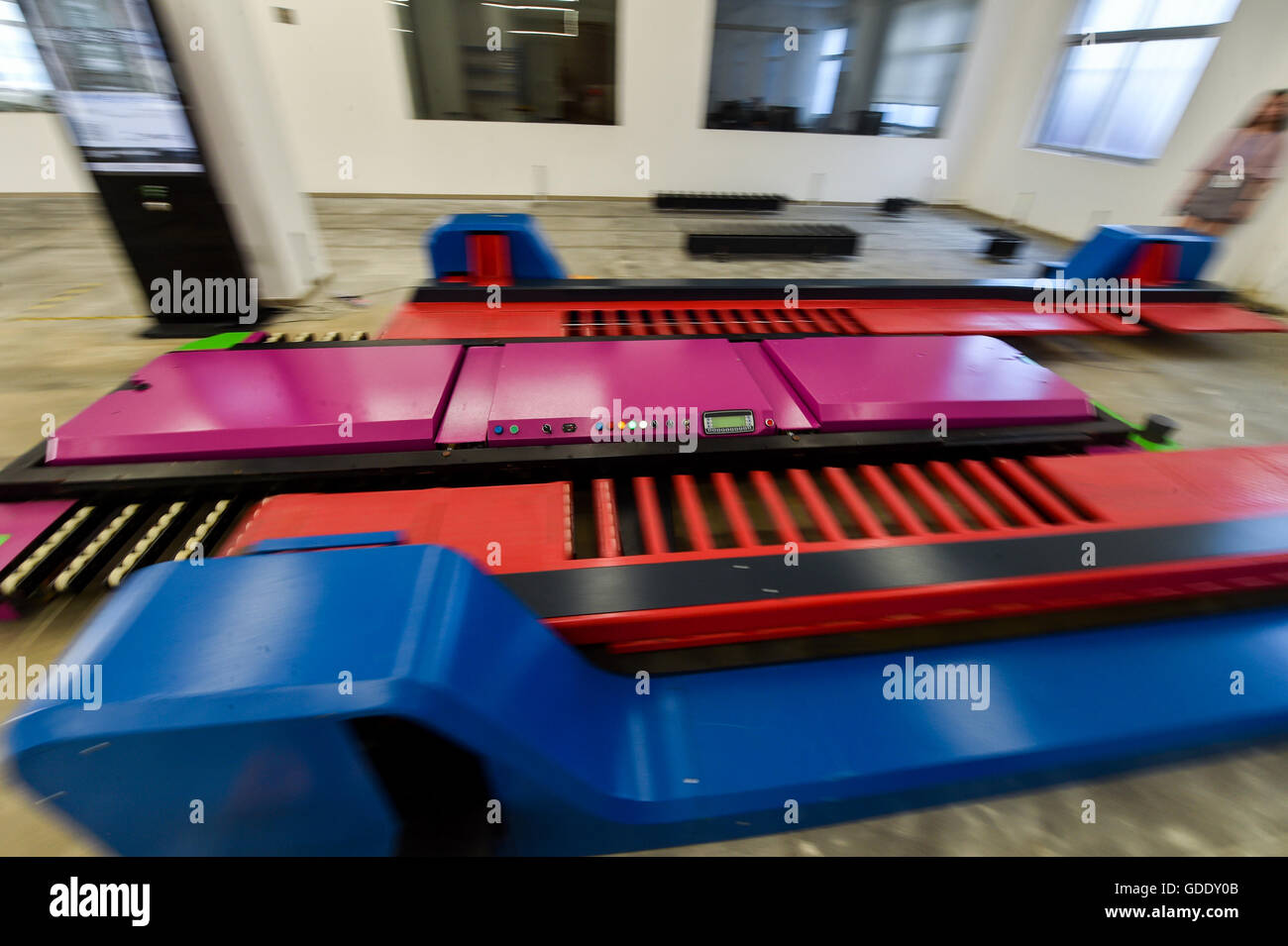 Shenzhen guangdong province china entrance hi-res stock photography and ...