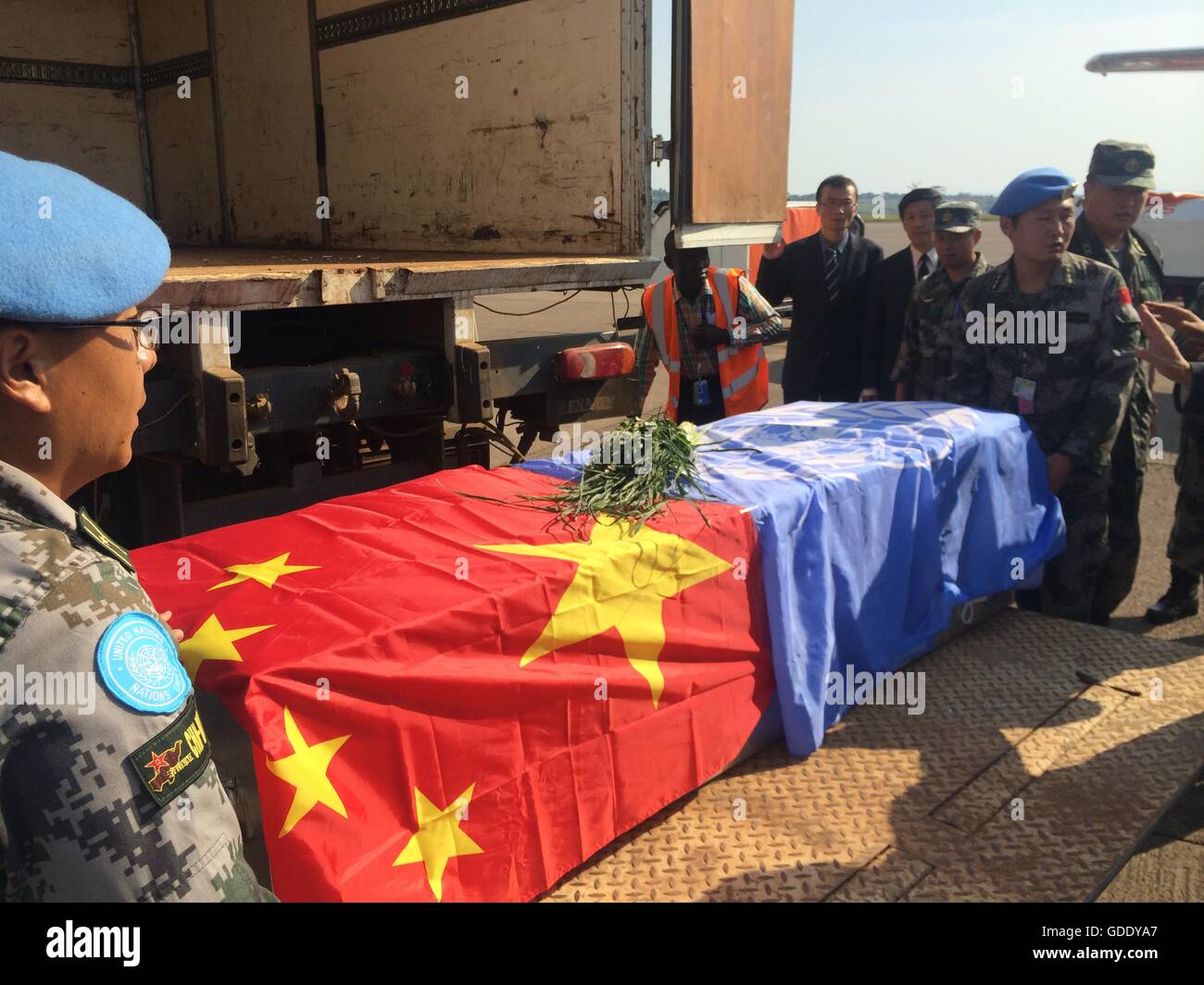 Entebbe, Uganda. 15th July, 2016. The coffin of a Chinese UN ...