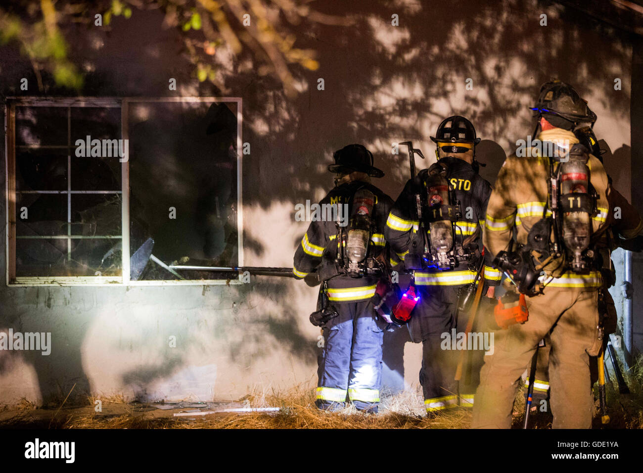 Modesto, CA, USA. 15th July, 2016. Firefighters from Modesto Fire and ...