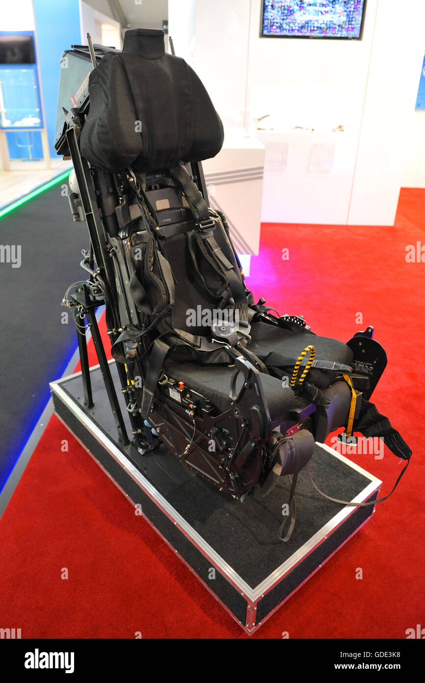 Aircraft ejector seats hi-res stock photography and images - Alamy