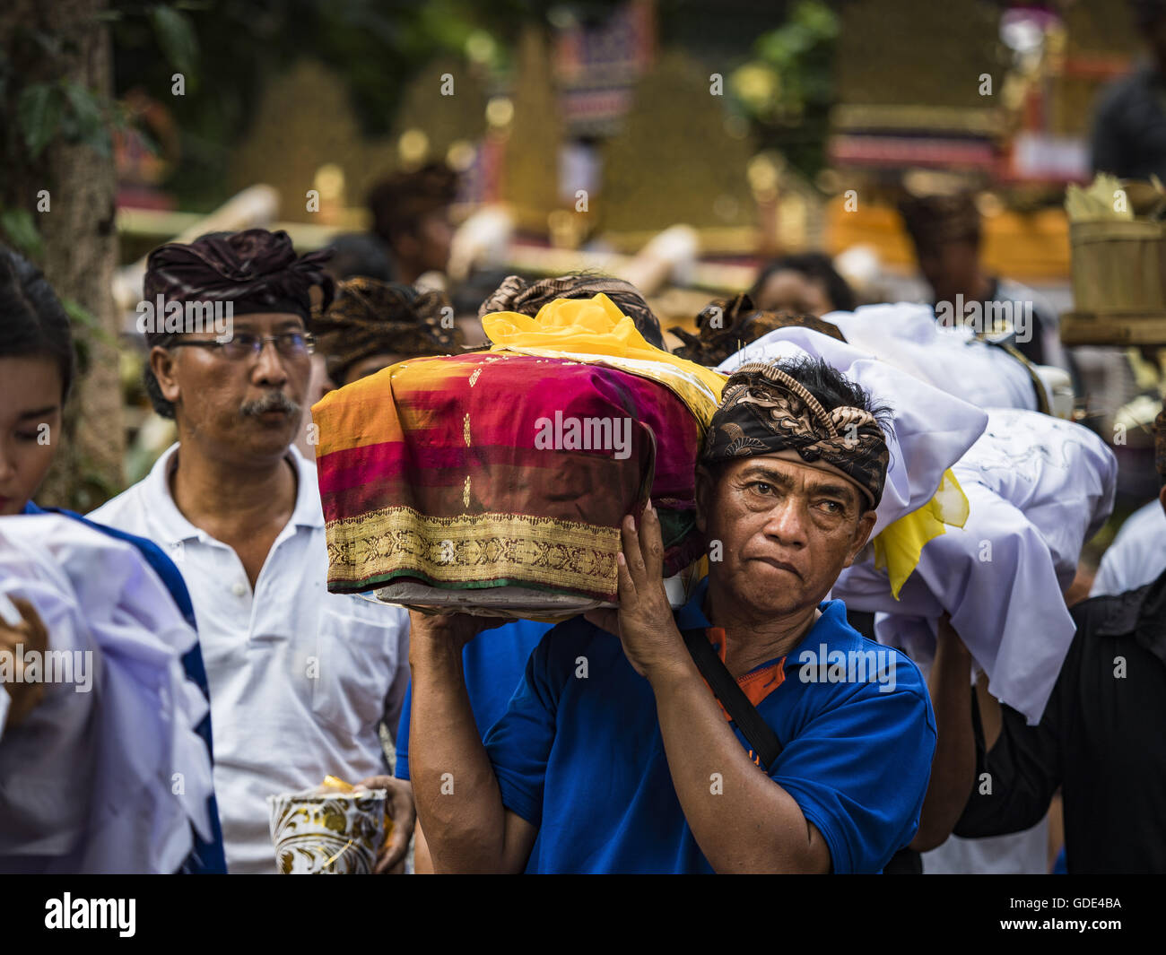 July 16, 2016 - Ubud, Bali, Indonesia - Men carry the effigies that ...