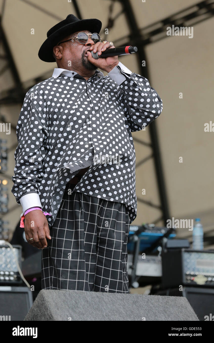 George Clinton Singer High Resolution Stock Photography and Images - Alamy