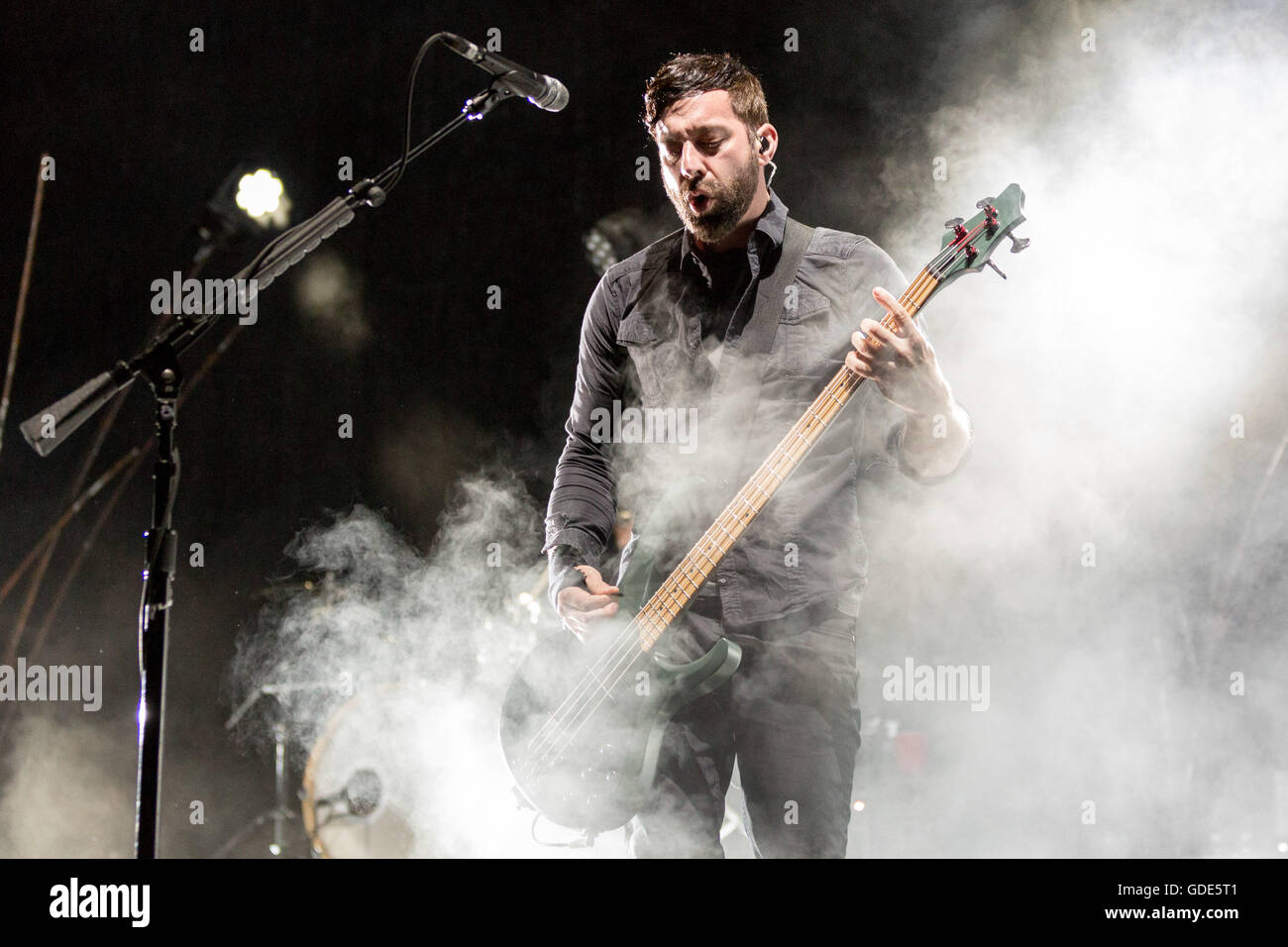 Chicago, Illinois, USA. 15th July, 2016. DEAN BERNARDINI of Chevelle ...