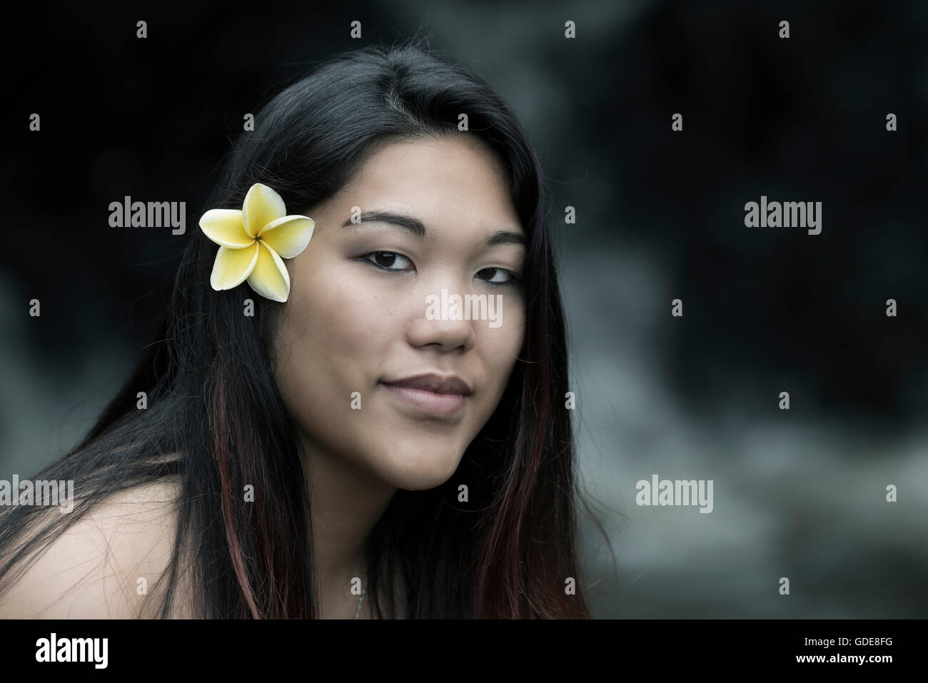 Local girl hawaiian hi-res stock photography and images - Alamy