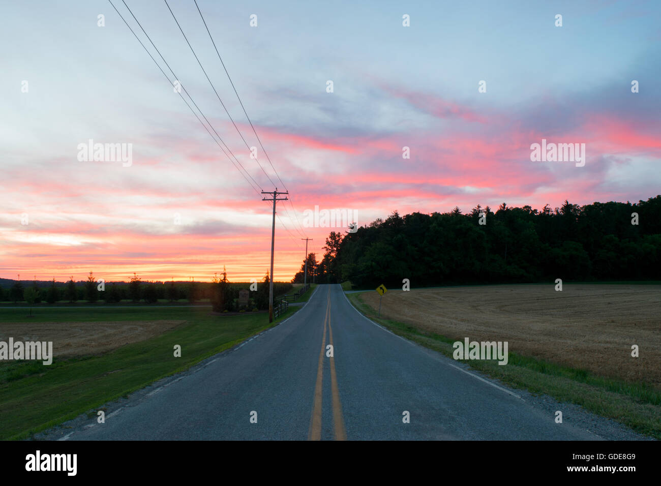 Grove roads hi-res stock photography and images - Alamy