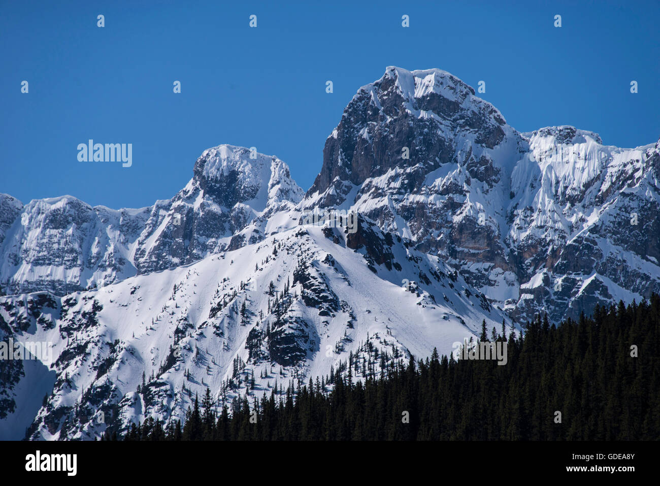 Banff national park, alberta, canada hi-res stock photography and ...