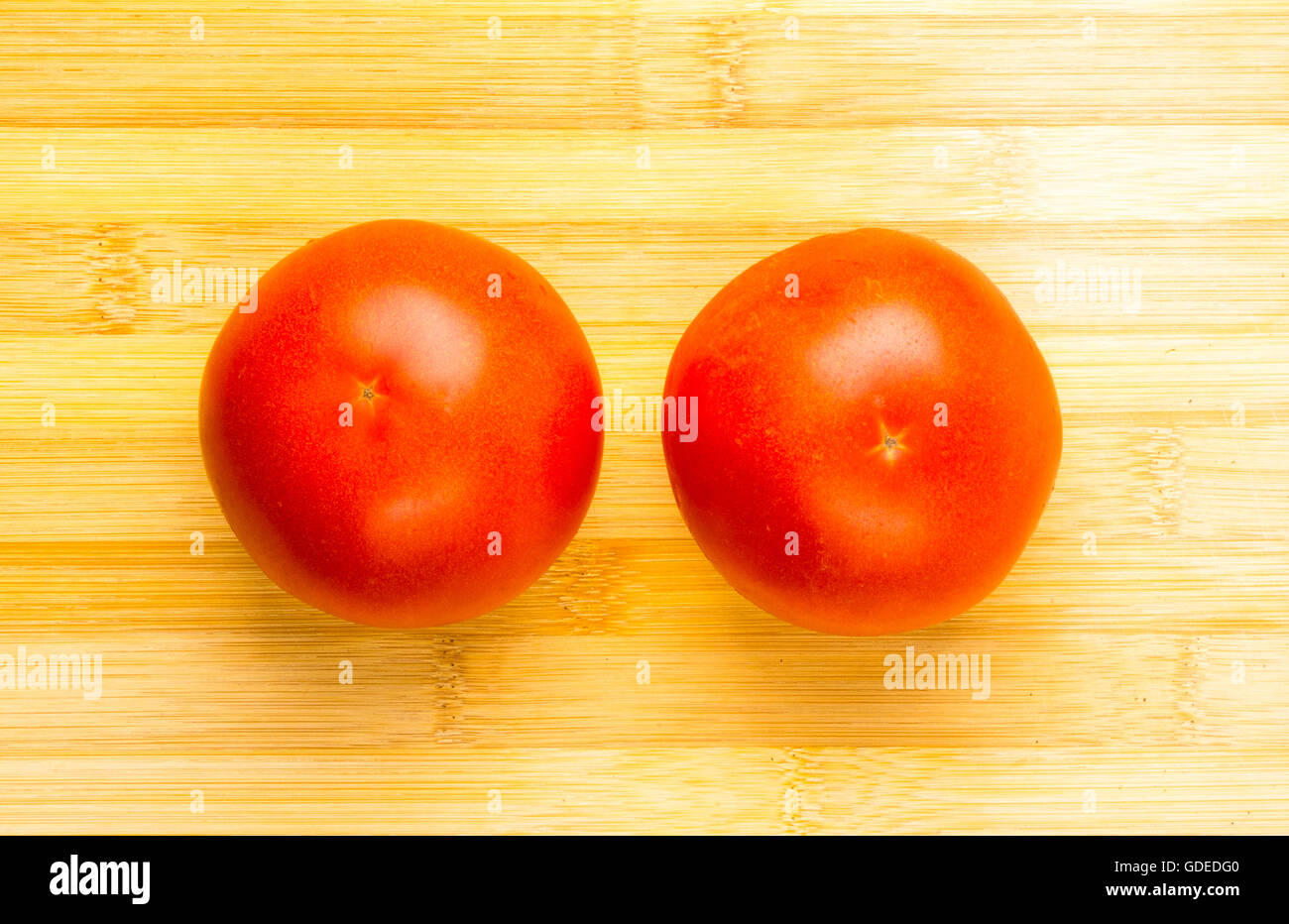 Two tomatos hi-res stock photography and images - Alamy