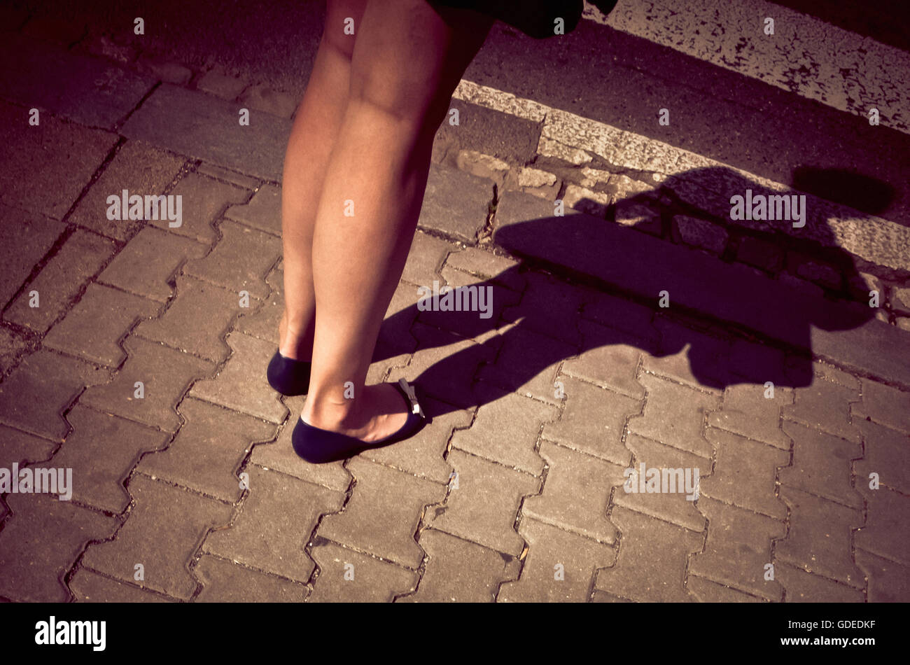 Shadowy figure hi-res stock photography and images - Alamy
