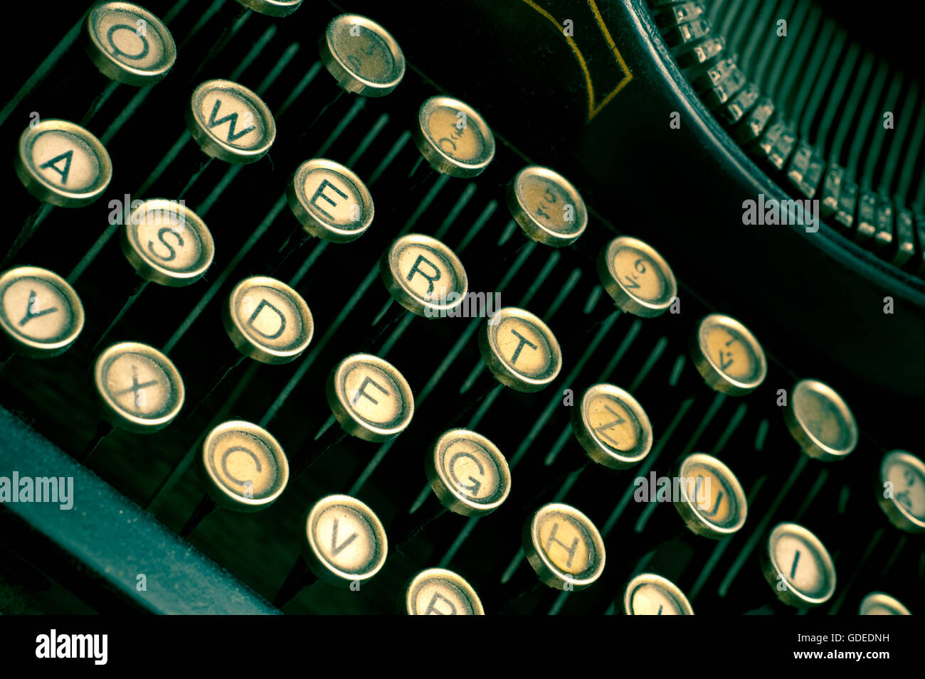 Old typewriter keys hi-res stock photography and images - Alamy