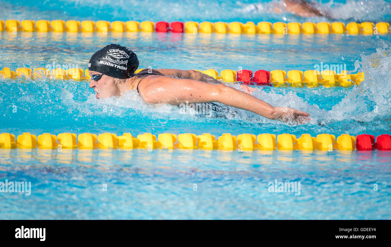 Sara Sjöström is Sweden's best swimmer and a candidate for Olympic gold ...