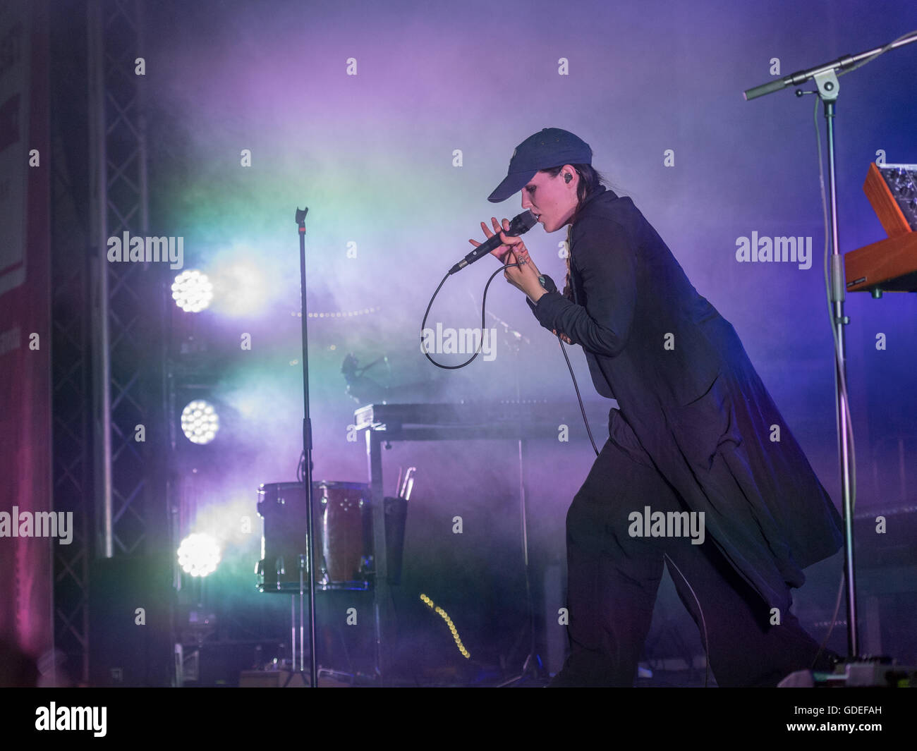 Miriam singer hi-res stock photography and images - Alamy