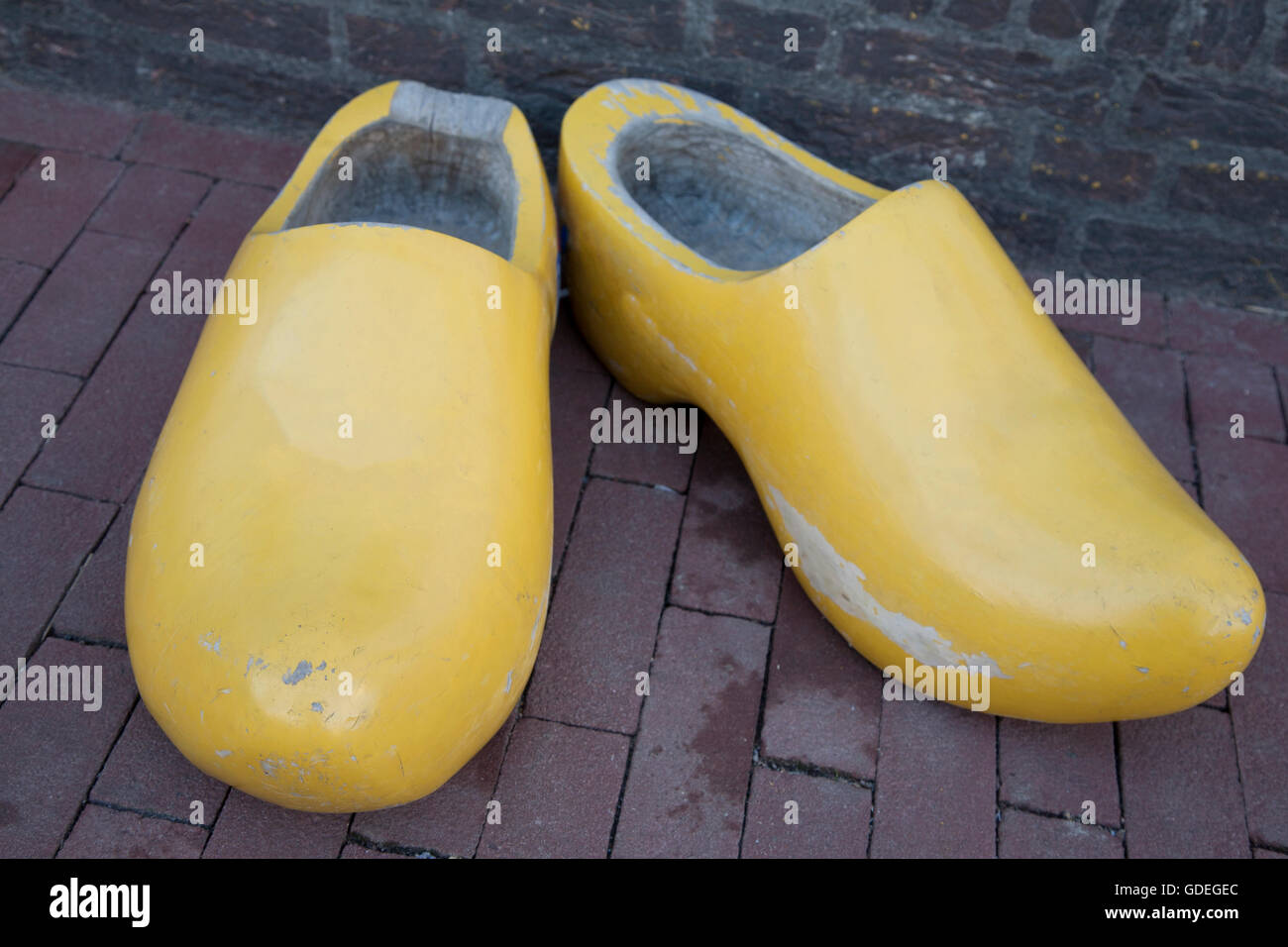 Yellow clogs hi-res stock photography and images - Alamy