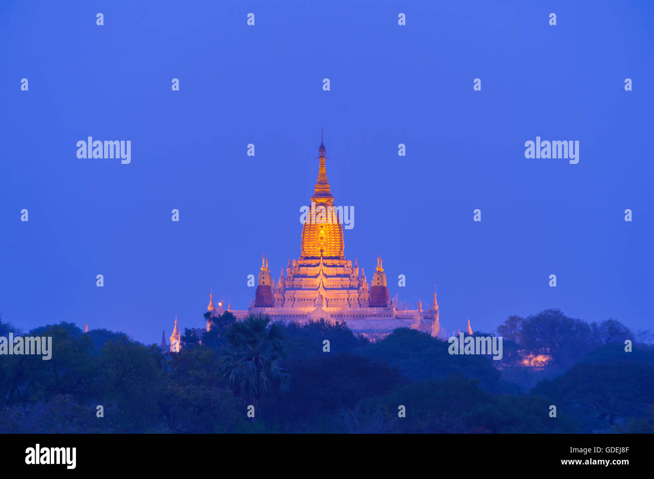 Stupa on plain of bagan at sunset, Mandalay, Myanmar Stock Photo - Alamy