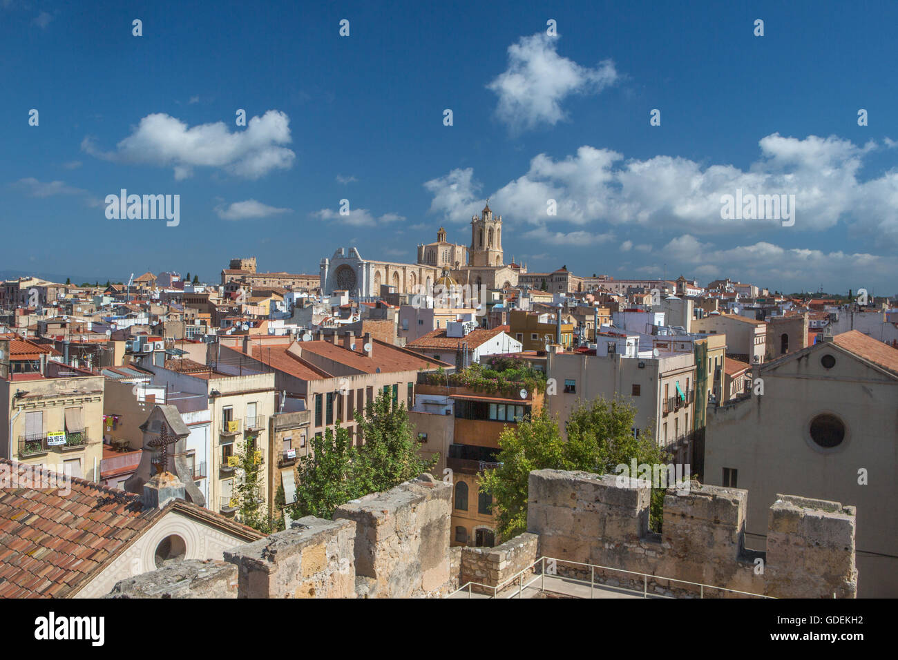 Tarragona cathedral hi-res stock photography and images - Alamy
