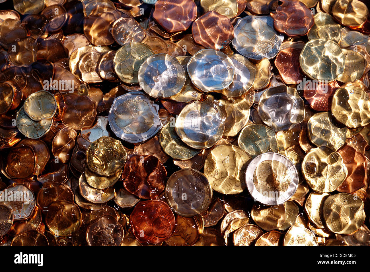 Coin underwater hi-res stock photography and images - Alamy