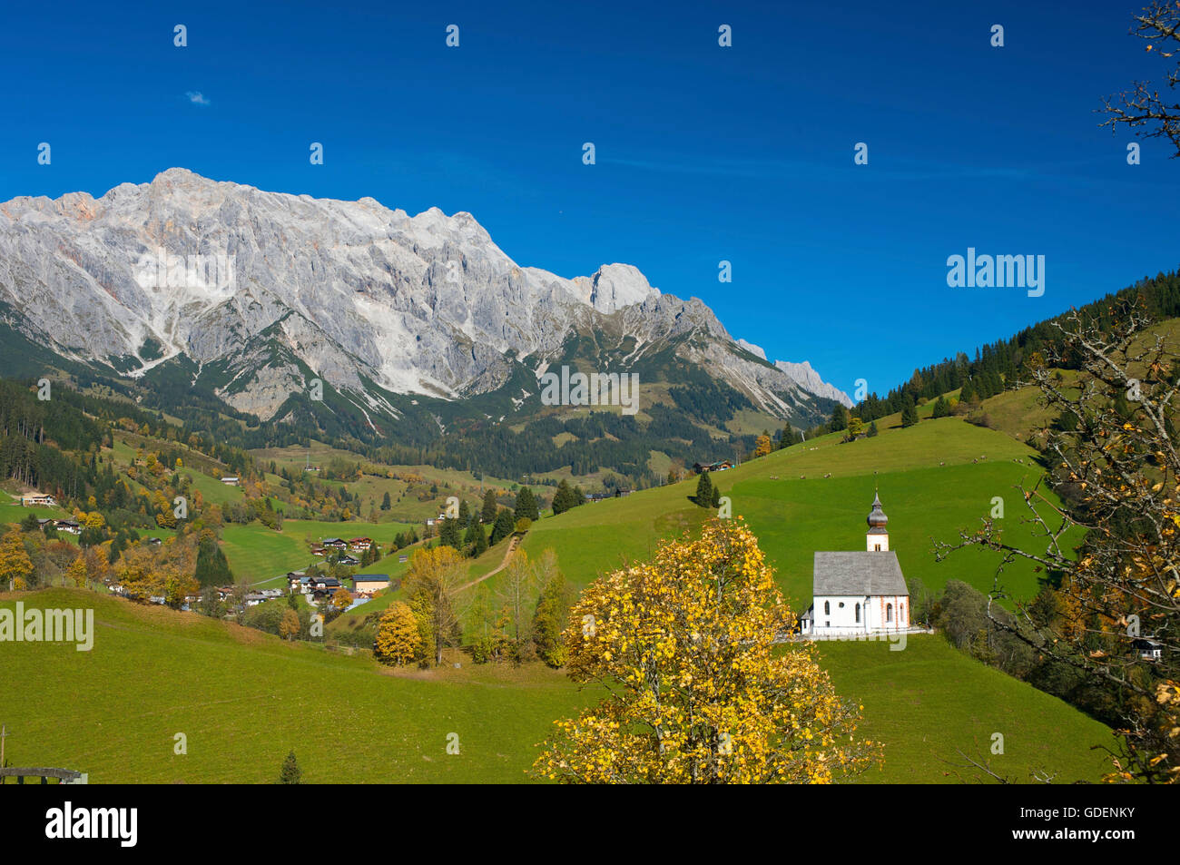 Chapel in Dienten in front of Hochkoenig, Pinzgau, Salzburger Land ...