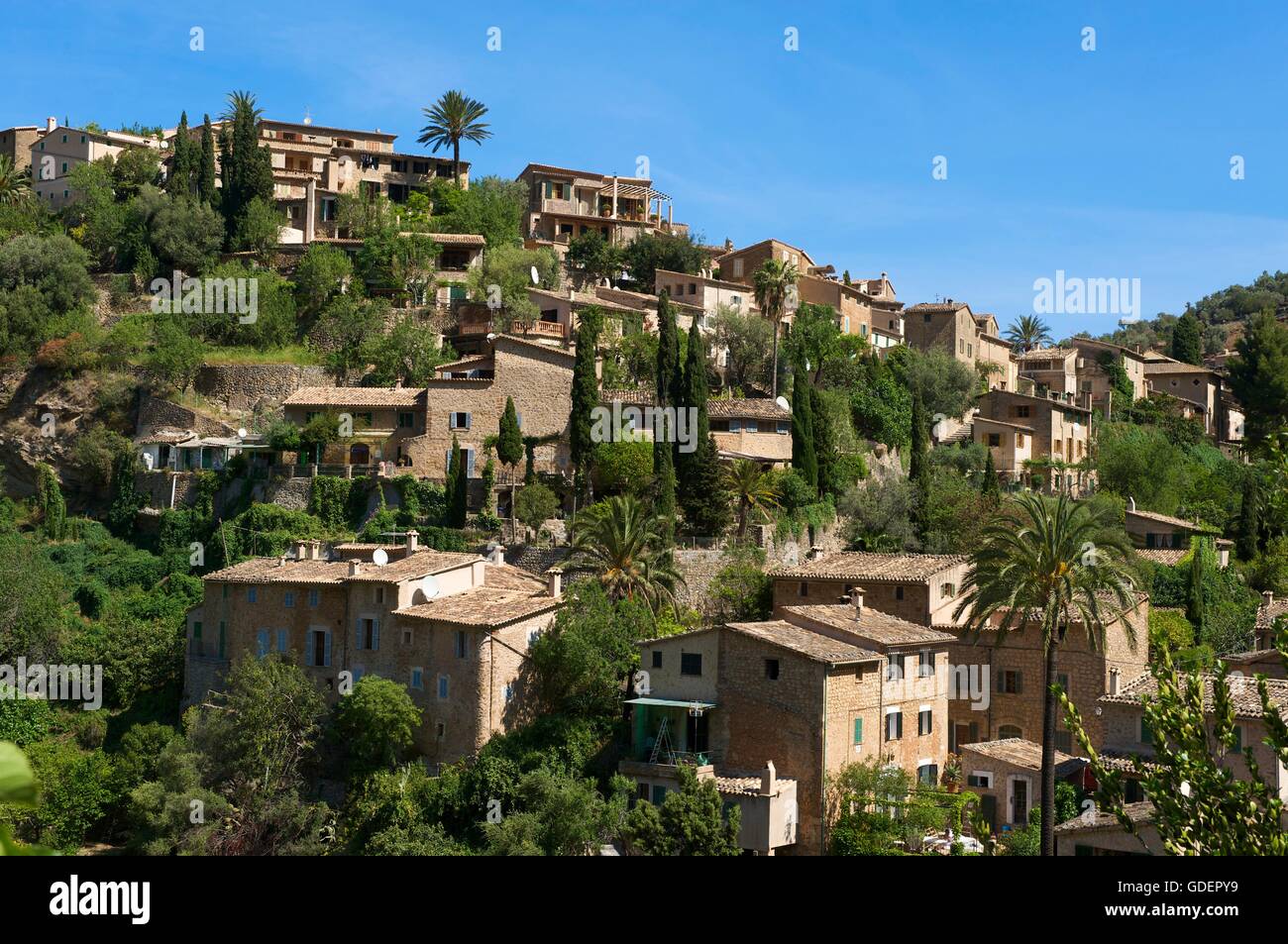 Deya hi-res stock photography and images - Alamy