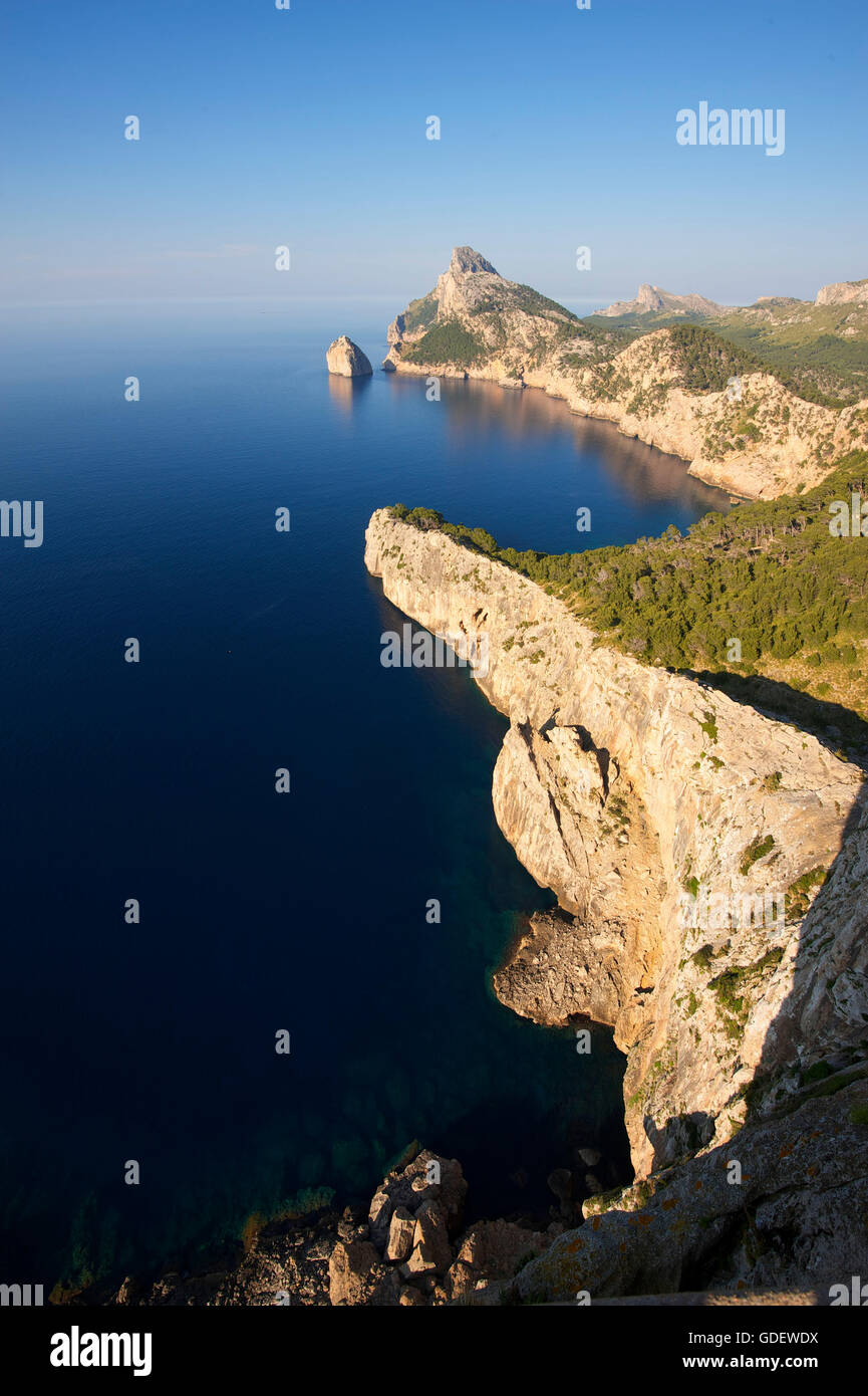 Cap Formentor, view from Mirador des Colomer, Majorca, Balearics, Spain ...