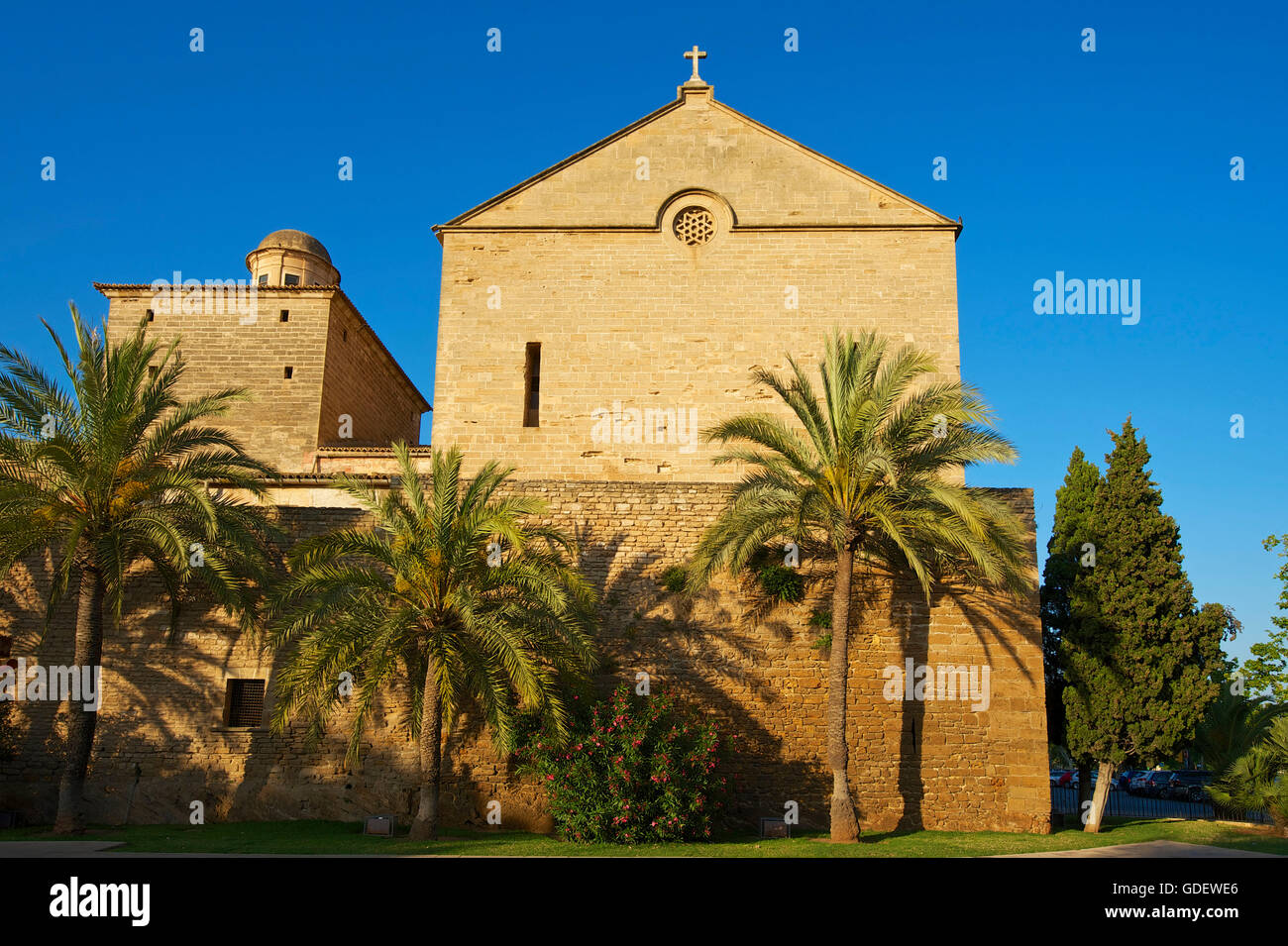 Churches of majorca hi-res stock photography and images - Alamy