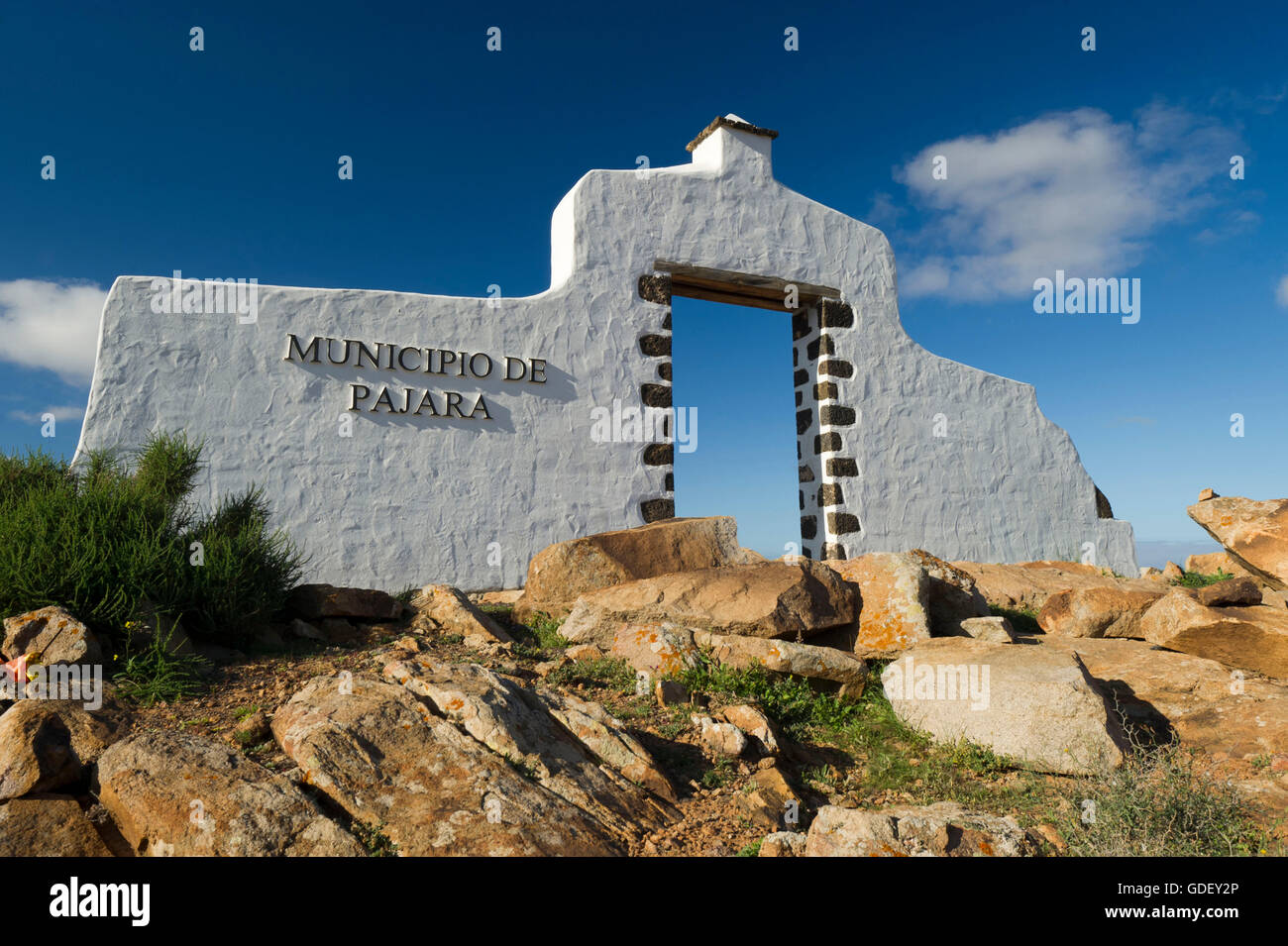 Stonegate at mirrador de morro velosa hi-res stock photography and ...