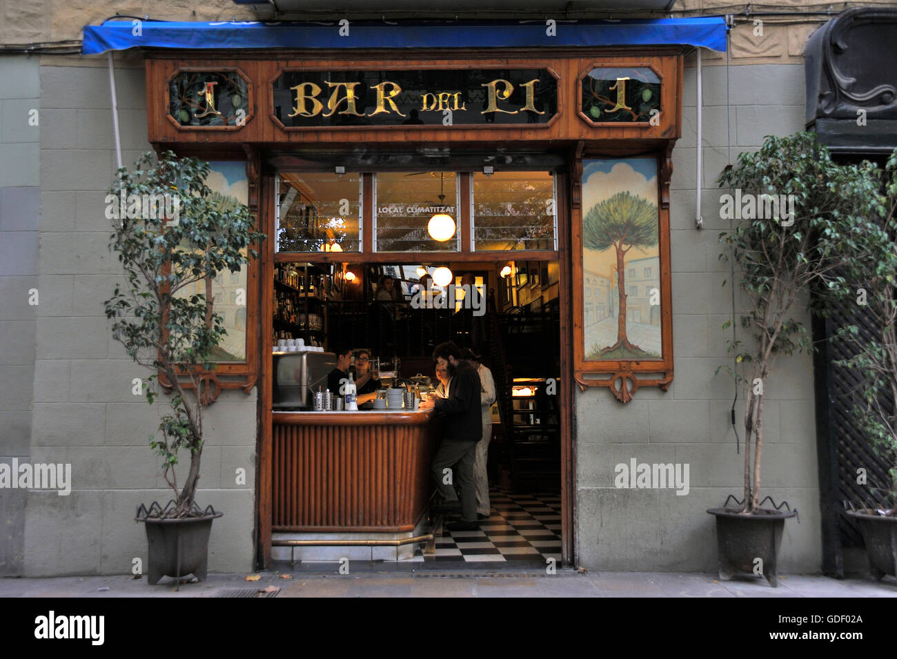 Bar del Pi, Barcelona, Catalonia, Spain Stock Photo - Alamy