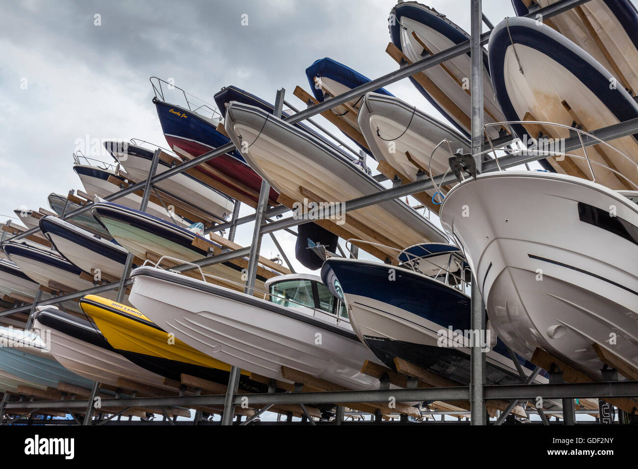 Boats kb dry stack camber hi-res stock photography and images - Alamy