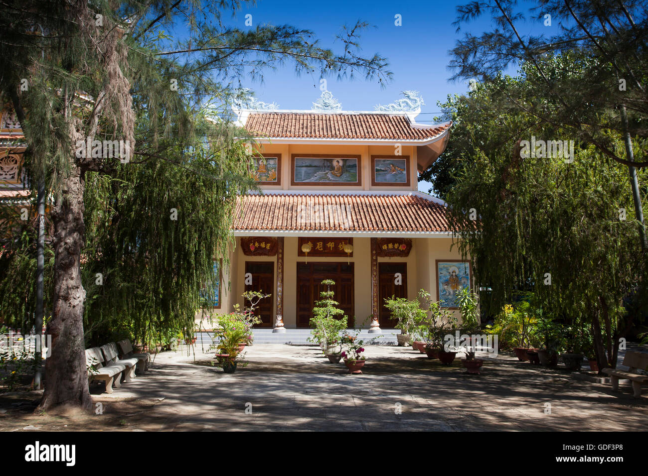 Dieu An Pagoda, Thap Cham, Phan Rang, Ninh Thuan, Vietnam Stock Photo ...