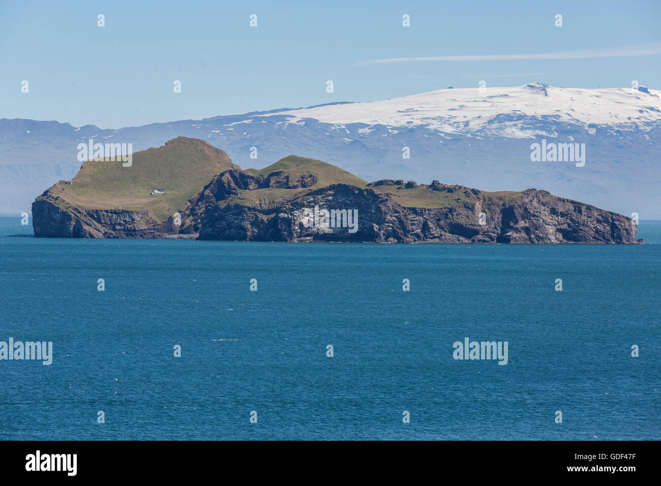 Ellidaey and Eyjafjallajökull, Vestmannaeyjar, Westman islands, Iceland ...