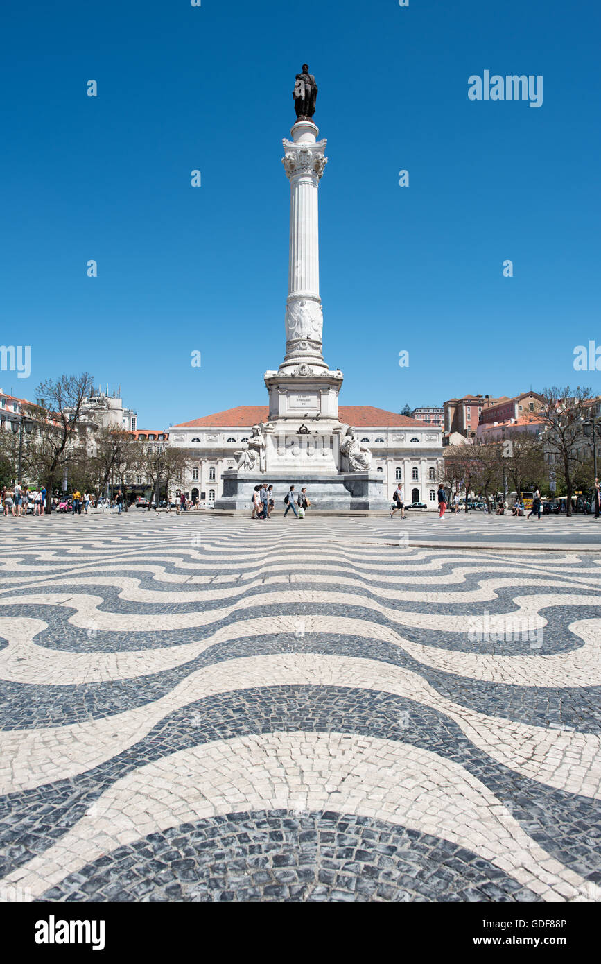 Black and white photo of lisbon hi-res stock photography and images - Alamy
