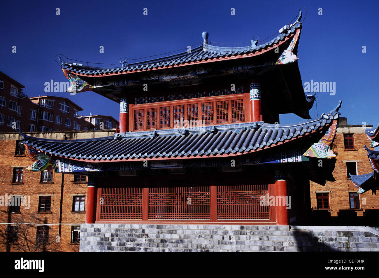 Temple and fortifications in Old Kunming - China Stock Photo - Alamy