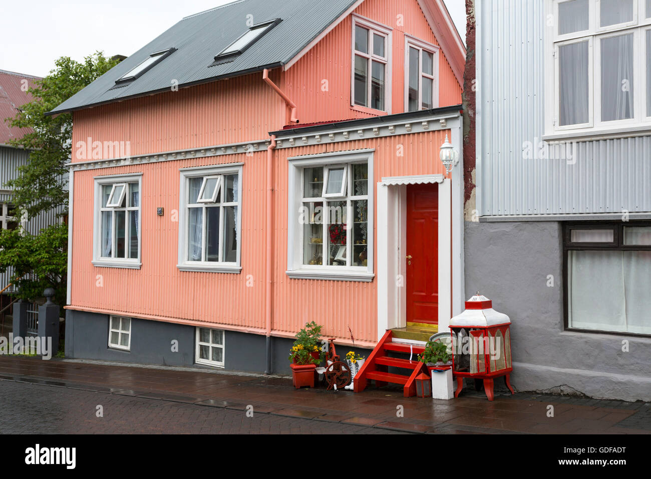 Reykjavik house hi-res stock photography and images - Alamy