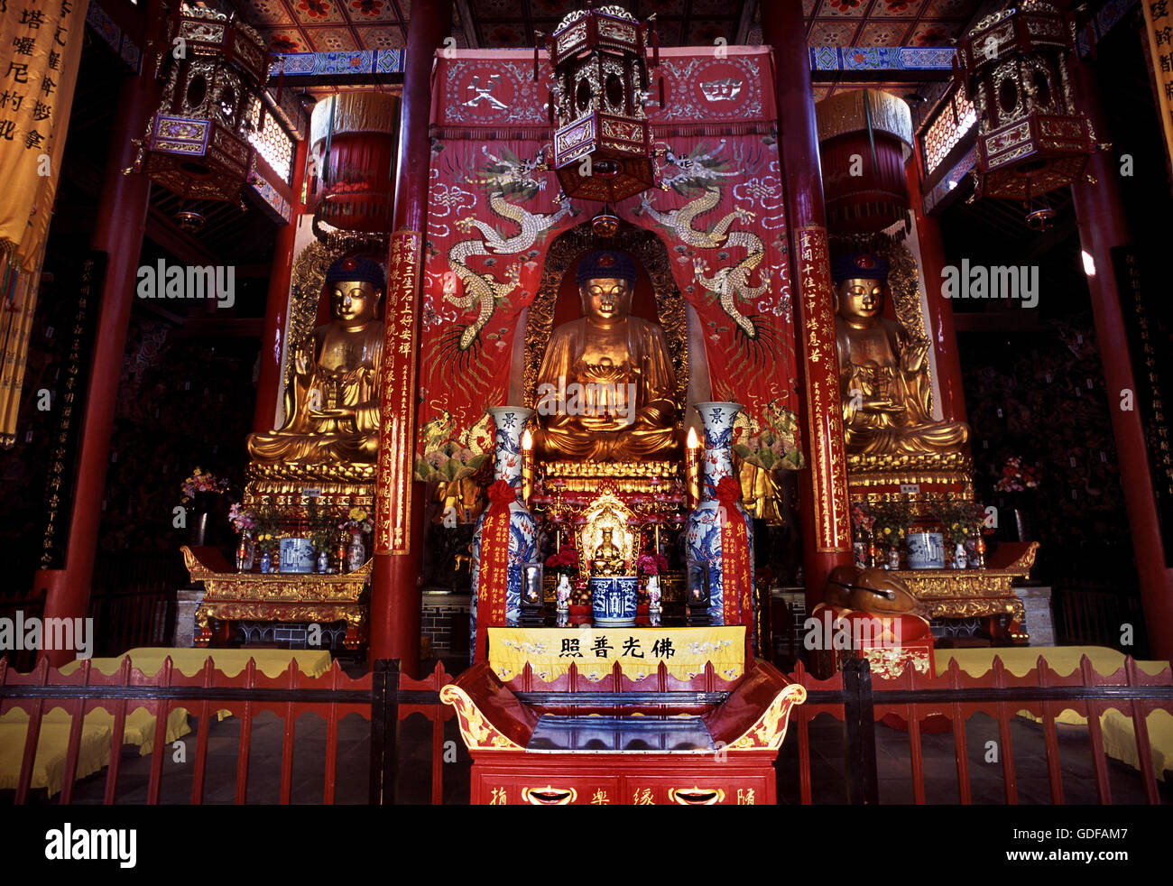 The Huating Temple, also known as the “Temple of 1000 Gods near Kunming ...