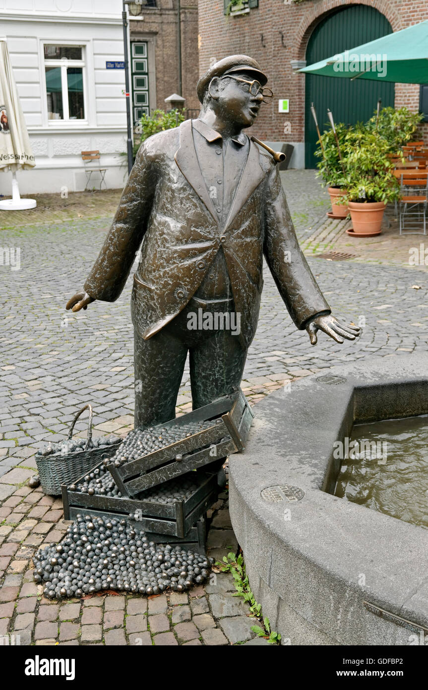 Bronze statues by michael franke hi-res stock photography and images ...