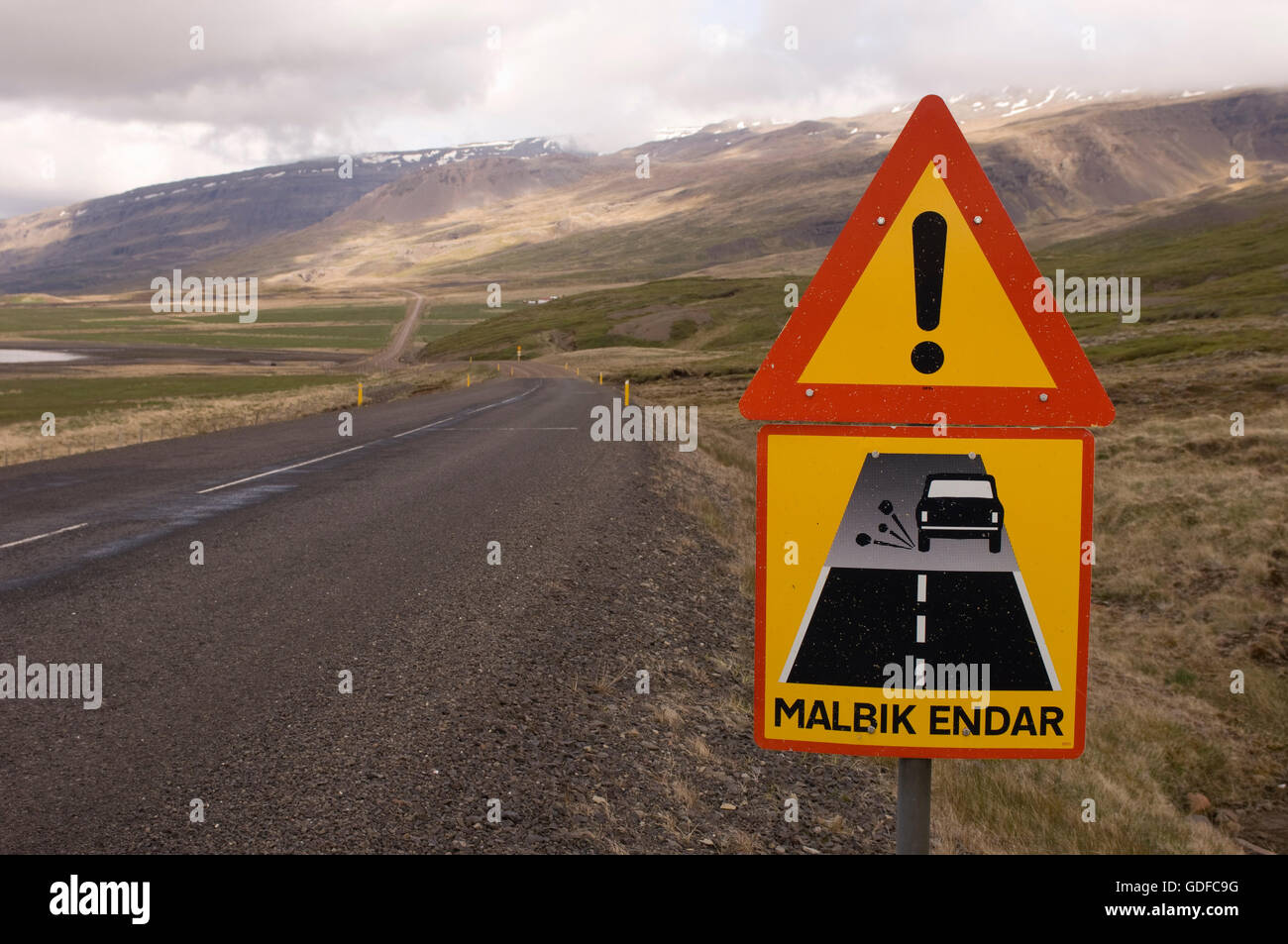 Icelandic traffic signs hi-res stock photography and images - Alamy