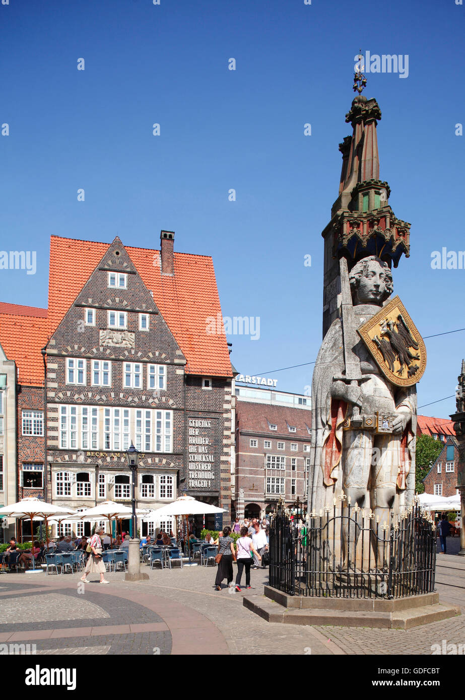 Bremer Roland, Roland statue in the market square, historic centre ...