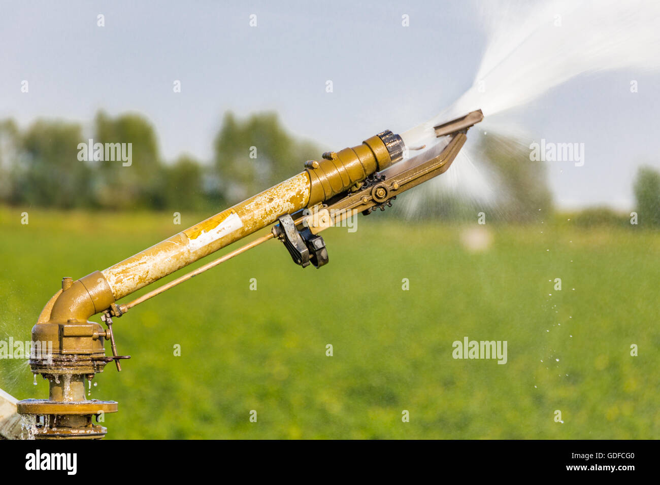 Sprinkler jet hi-res stock photography and images - Alamy