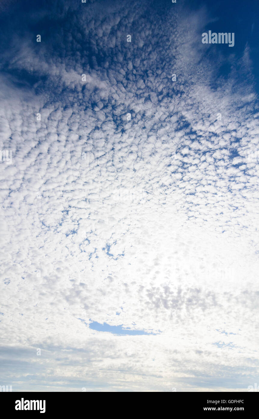 Cloud clouds hi-res stock photography and images - Alamy
