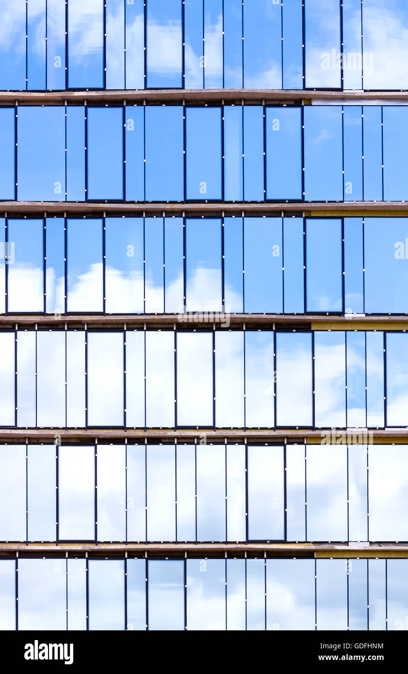Incomplete office building under construction Stock Photo - Alamy
