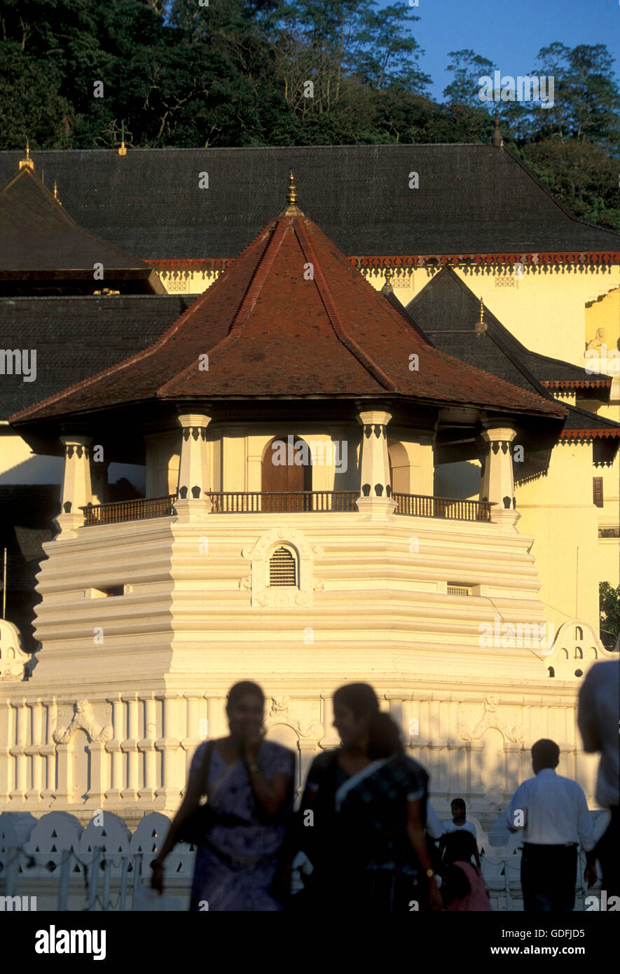 the Tempel Sri Dalada Maligawa in the town of Kandy of Sri Lanka in ...