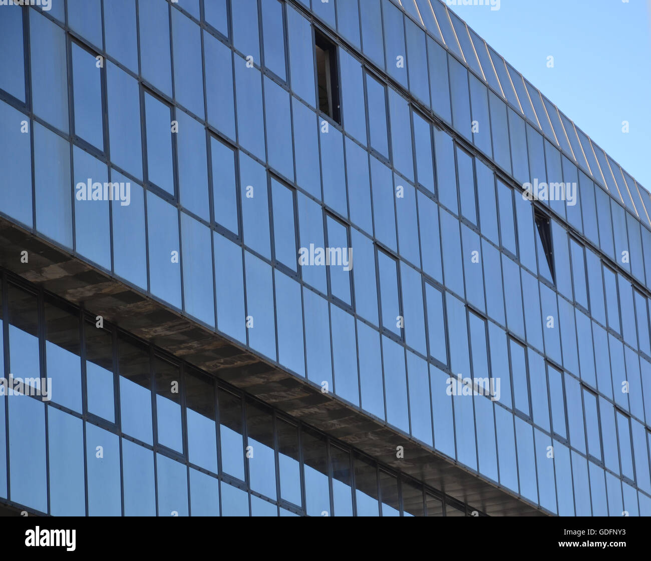 The business building hi-res stock photography and images - Alamy