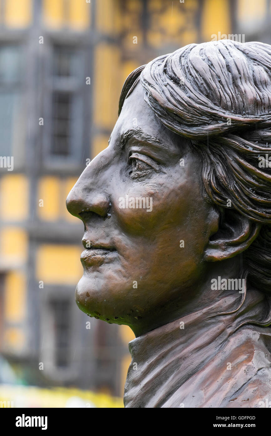 Bronze bust of author Mary Webb by Jemma Pearson, Shrewsbury ...