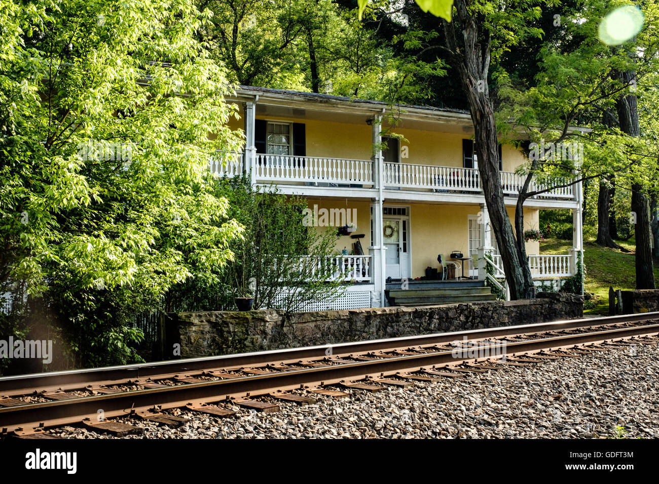 Stucco sided house by railroad track, Old Markham Road, Markham ...