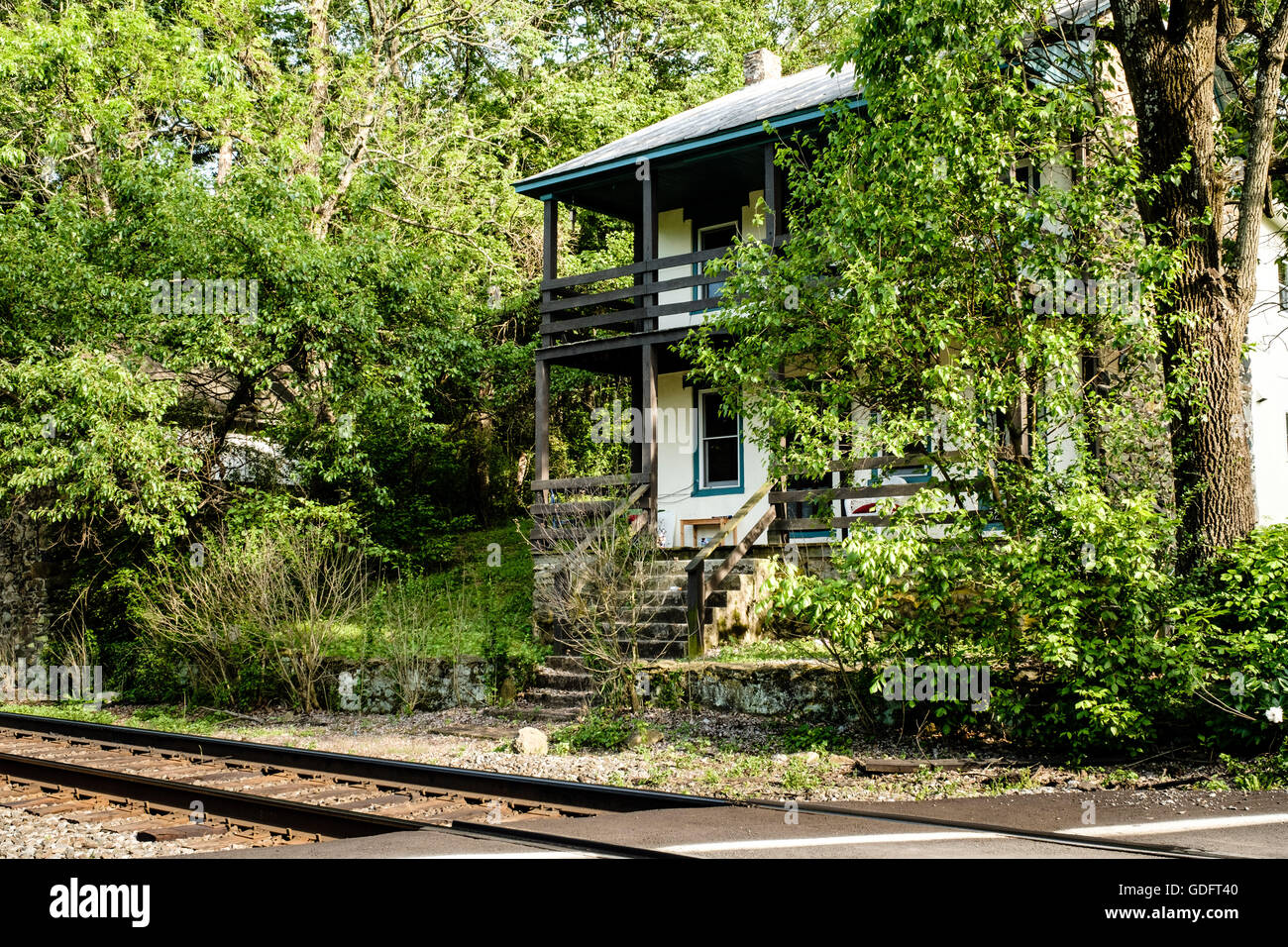 Mixed use, commercial and residential building, 3229 Rail Stop Road ...