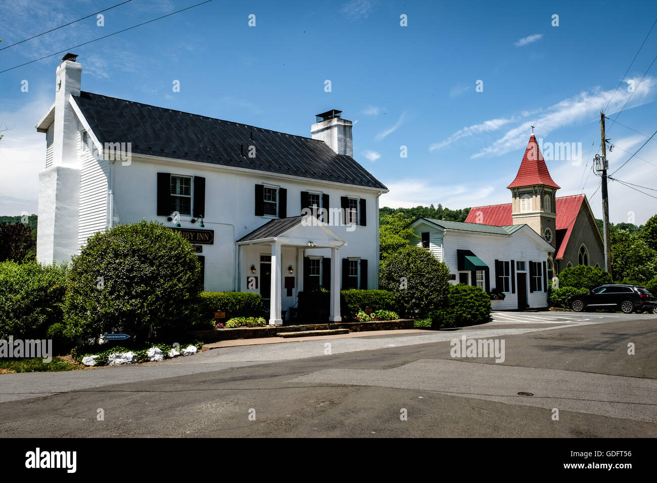 Paris 1800s street hi-res stock photography and images - Alamy