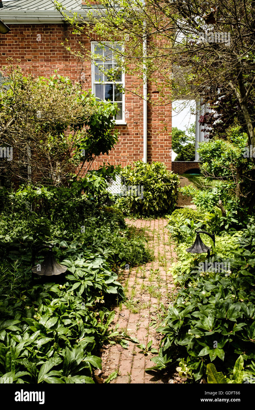 Garden path, Long Branch Plantation, Millwood, Virginia Stock Photo - Alamy