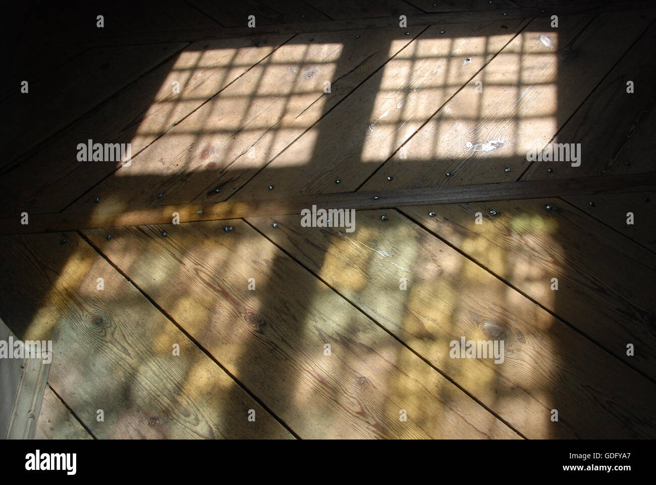 Sunshine through old window, antique wooden floor Stock Photo - Alamy