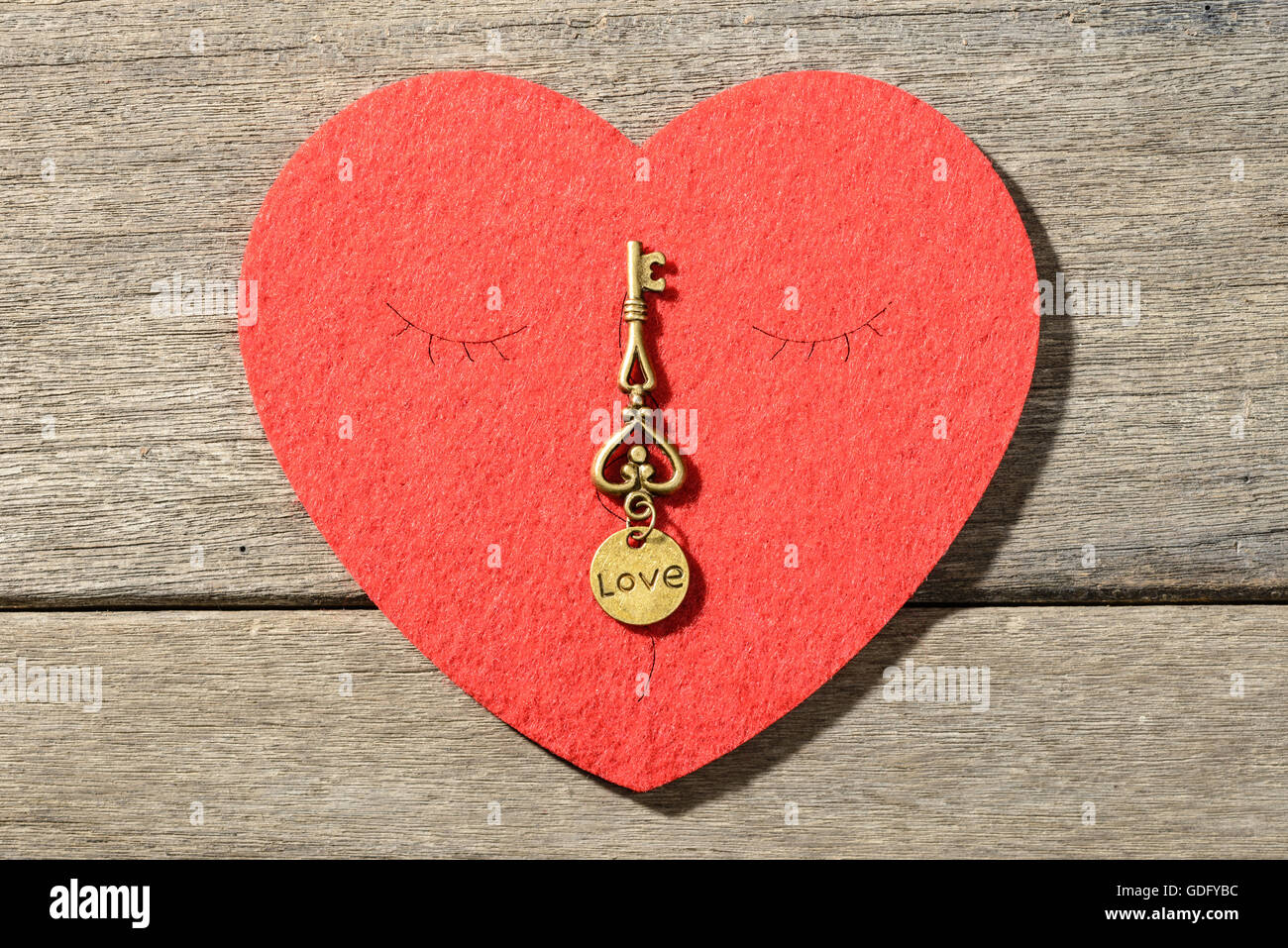 red heart and key Stock Photo - Alamy