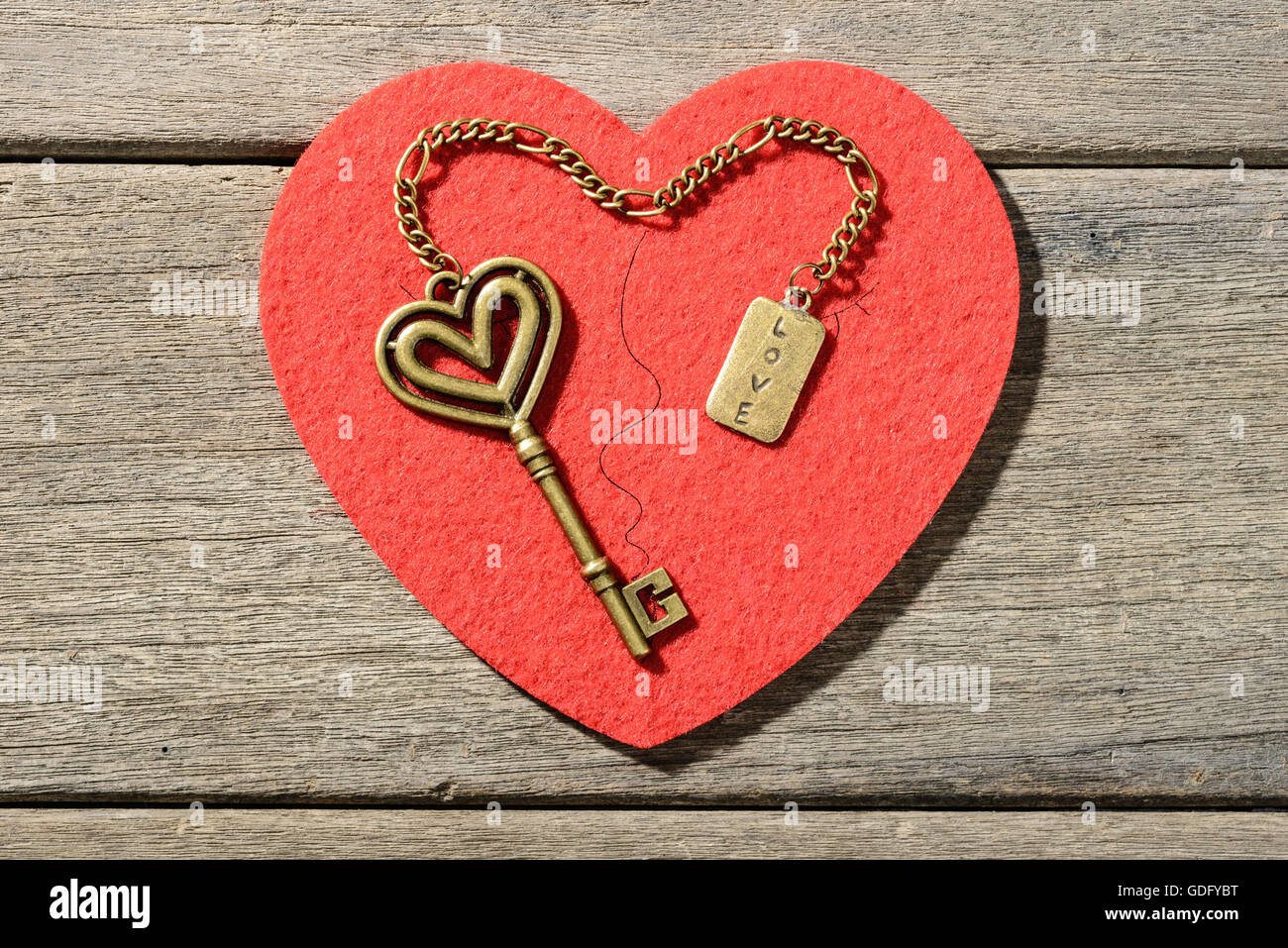 red heart and key Stock Photo - Alamy