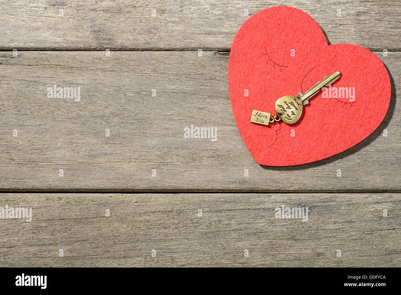 red heart and key Stock Photo - Alamy